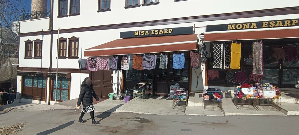 Giyim mağazası Nisa Eşarp, Ankara, foto