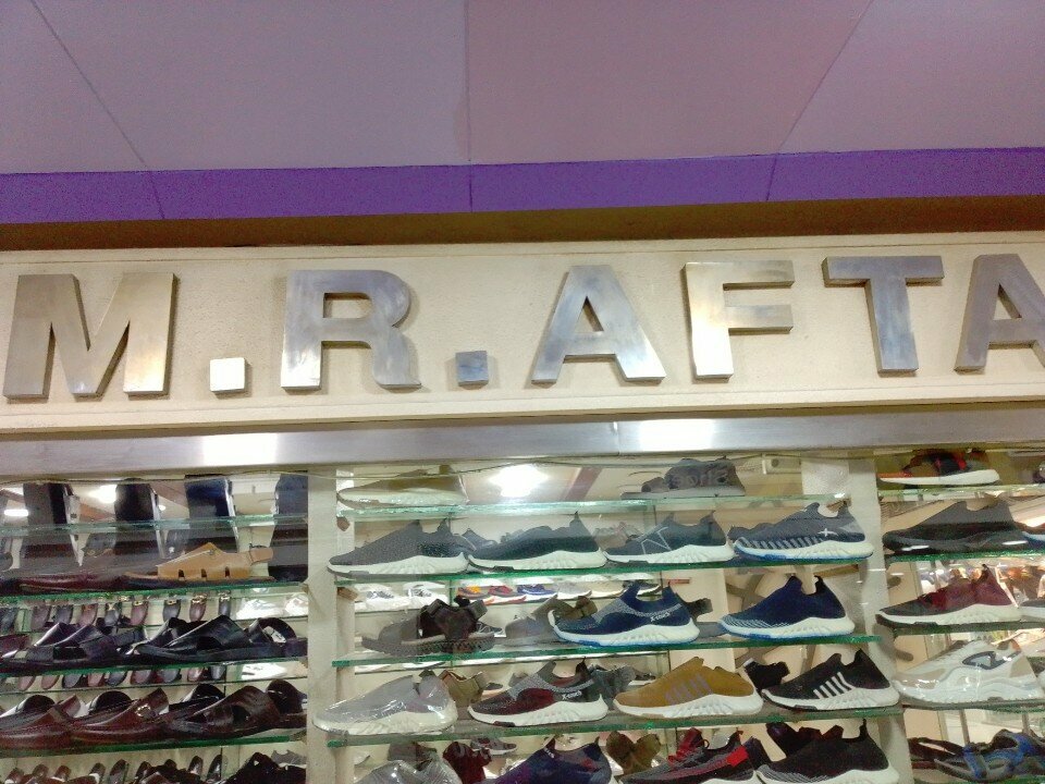 Ayakkabı mağazaları M. R. aftab, Karaçi, foto