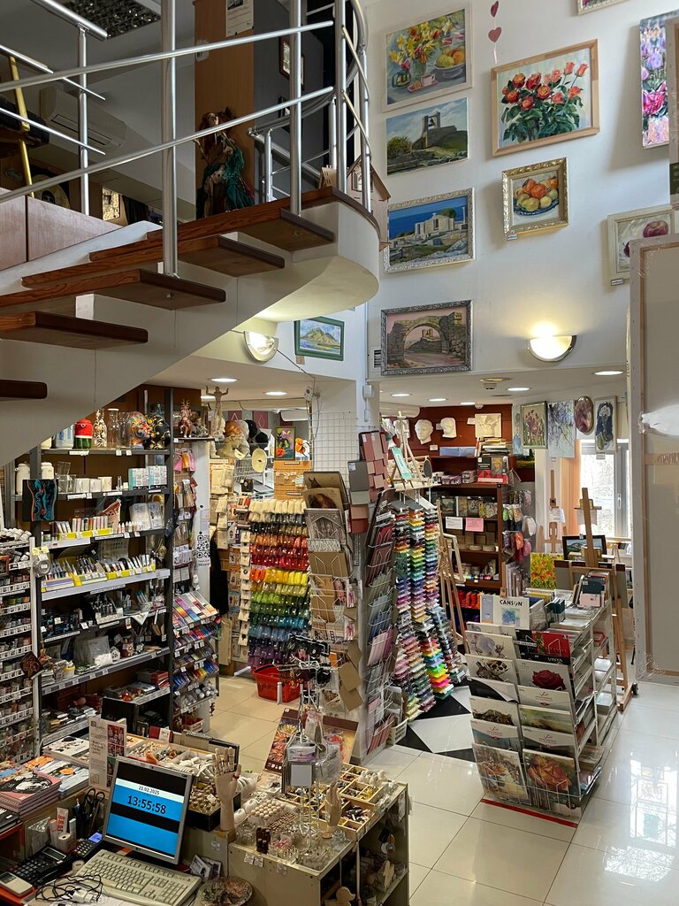 Sanat galerileri ve merkezleri Lavka hudozhnika, Yalta, foto