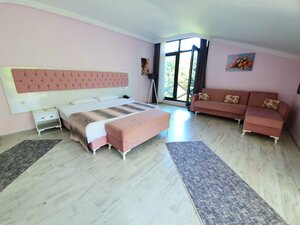 Kadifeli Konak Butik Otel (Kocaeli, Kartepe, Maşukiye Mah., Biberya Sok., 8), otel  Kartepe'den