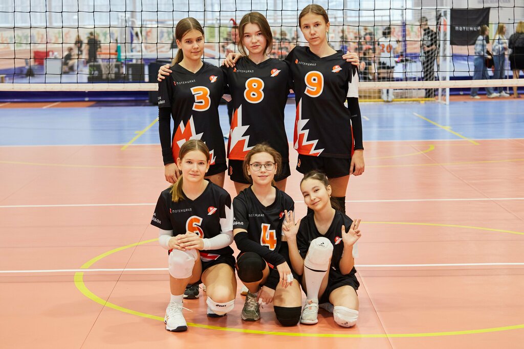 Spor kulüpleri All in volleyball, Novosibirsk, foto