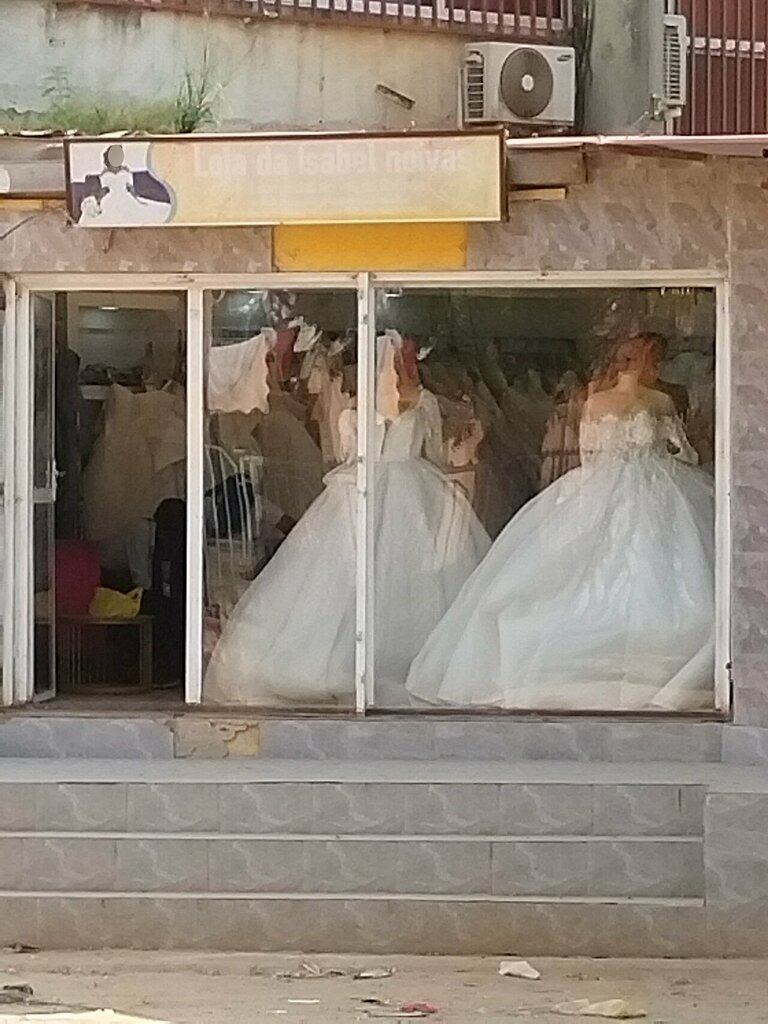 Düğün mağazası Isabel Noivas, Loanda, foto