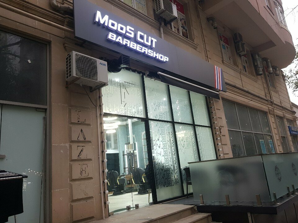 Berberler MooS Cut, Bakü, foto