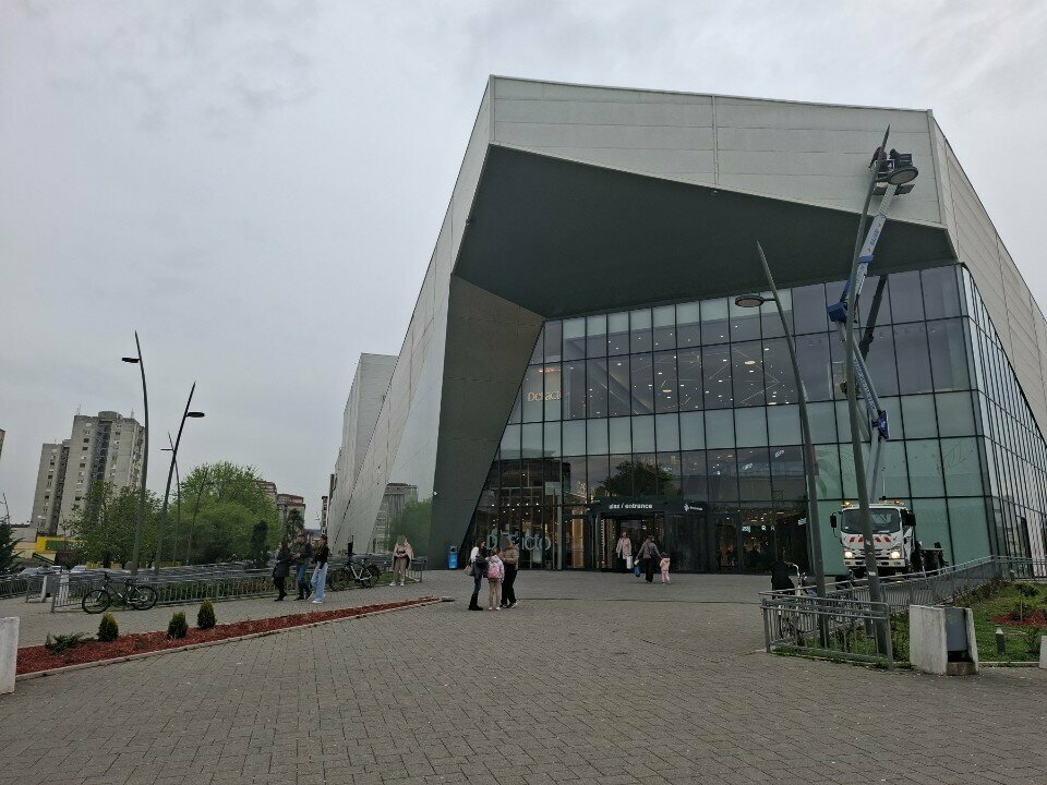 Engelliler için tuvalet Toalet za invalide, Novi Sad, foto