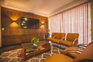 Hotel Rafain Centro (Estado do Paraná, Mesorregião do Oeste Paranaense, Microrregião de Foz do Iguaçu, Município Foz do Iguaçu, Região Central, Centro), otel  Foz do Iguaçu'dan