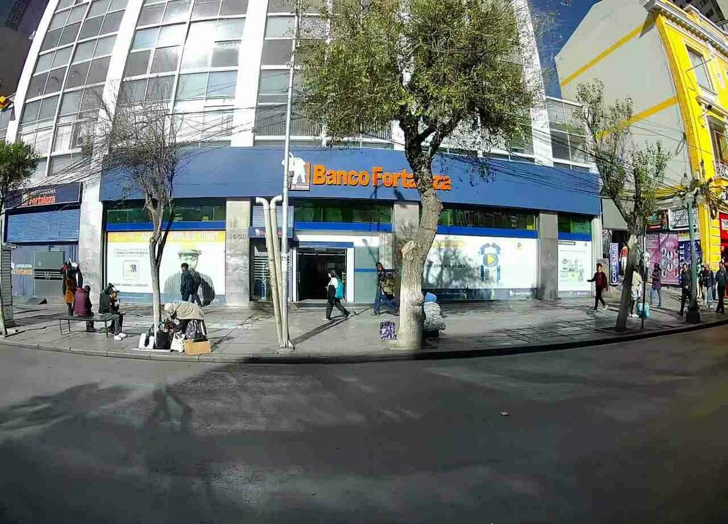 ATM'ler Banco Fortaleza, La Paz, foto