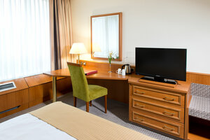 Leonardo Hotel Koeln Bonn Airport (North Rhine-Westphalia, Cologne Bonn Airport), otel  Köln'den