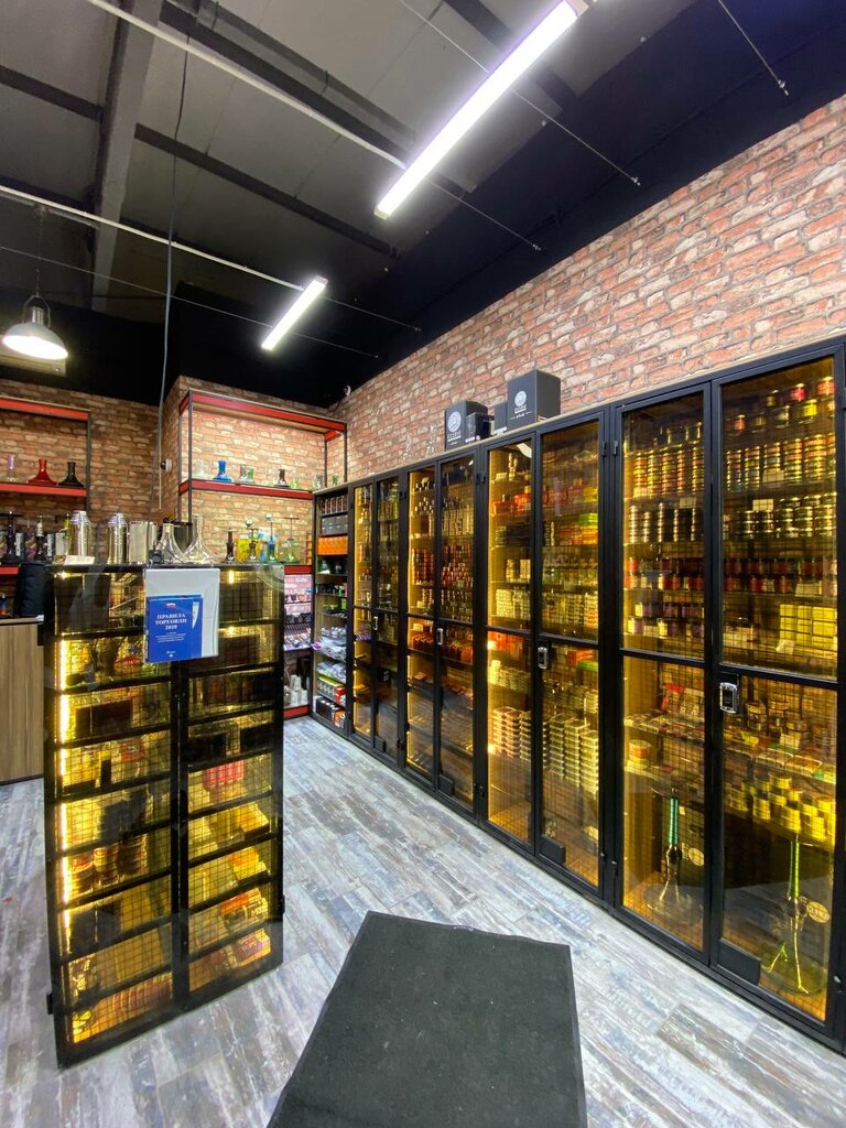 Tütün, sigara mağazaları Shtab Kal'yanov, Tiumen, foto