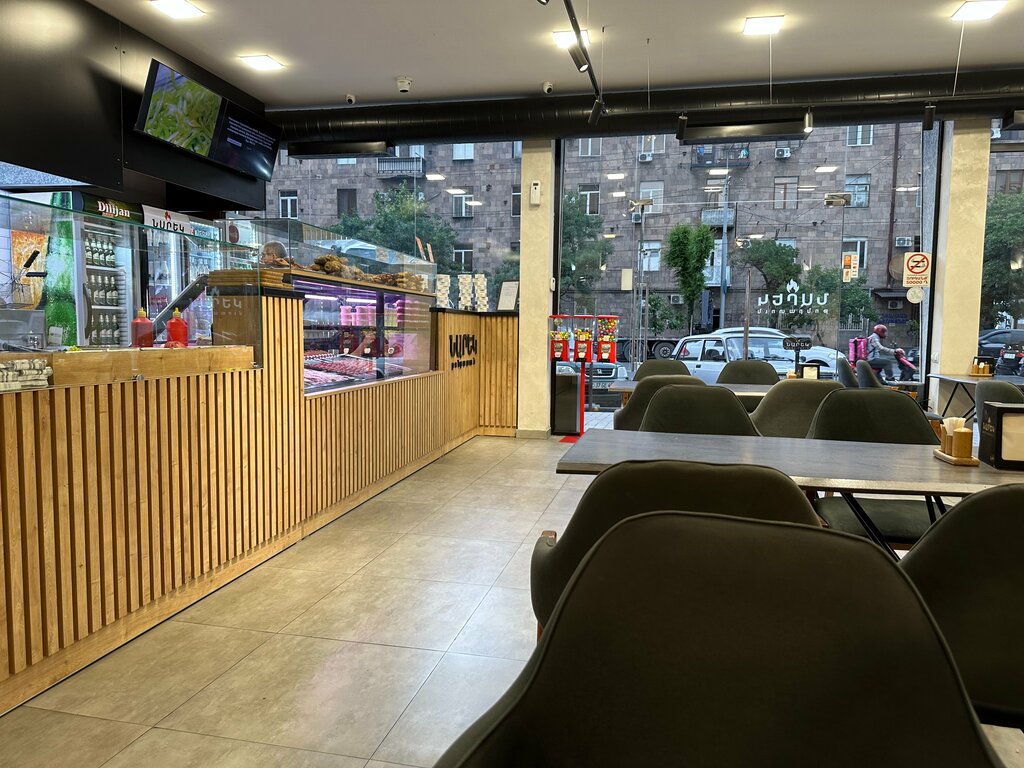 Kafe Narek Tonratun, Erivan, foto