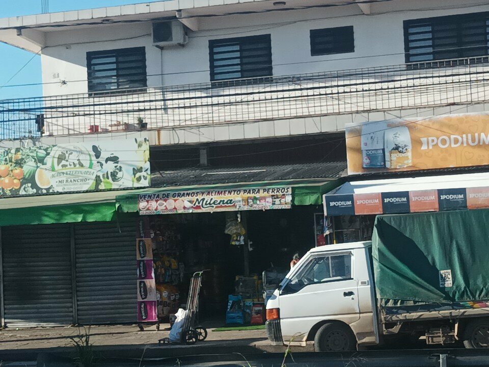 Petshop Petshop Milena, Santa‑Krus, foto