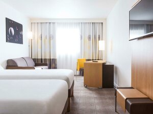 Novotel Saint-Quentin EN Yvelines (Île-de-France, Yvelines, Magny-les-Hameaux, Avenue du Golf, 4), otel