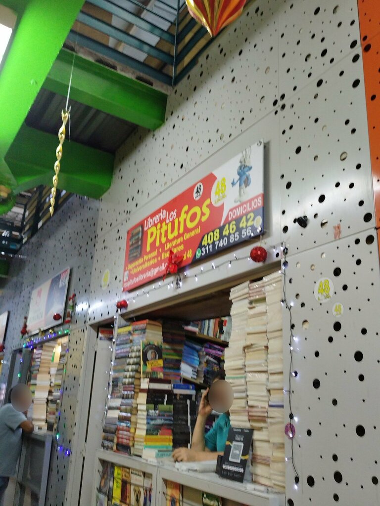 Kitap mağazaları Librería Los Pitufos, Medellin, foto