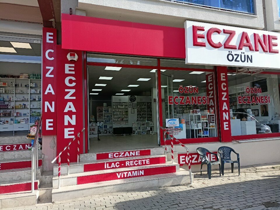 Eczaneler Eczane Özün, İzmir, foto