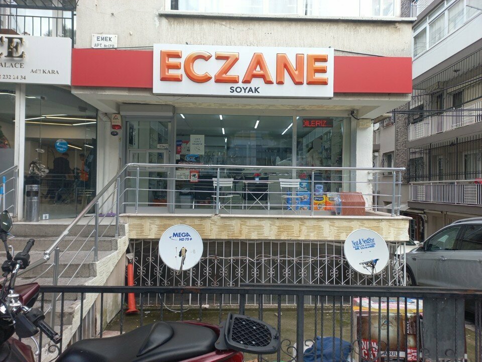 Eczaneler Eczane Soyak, İzmir, foto