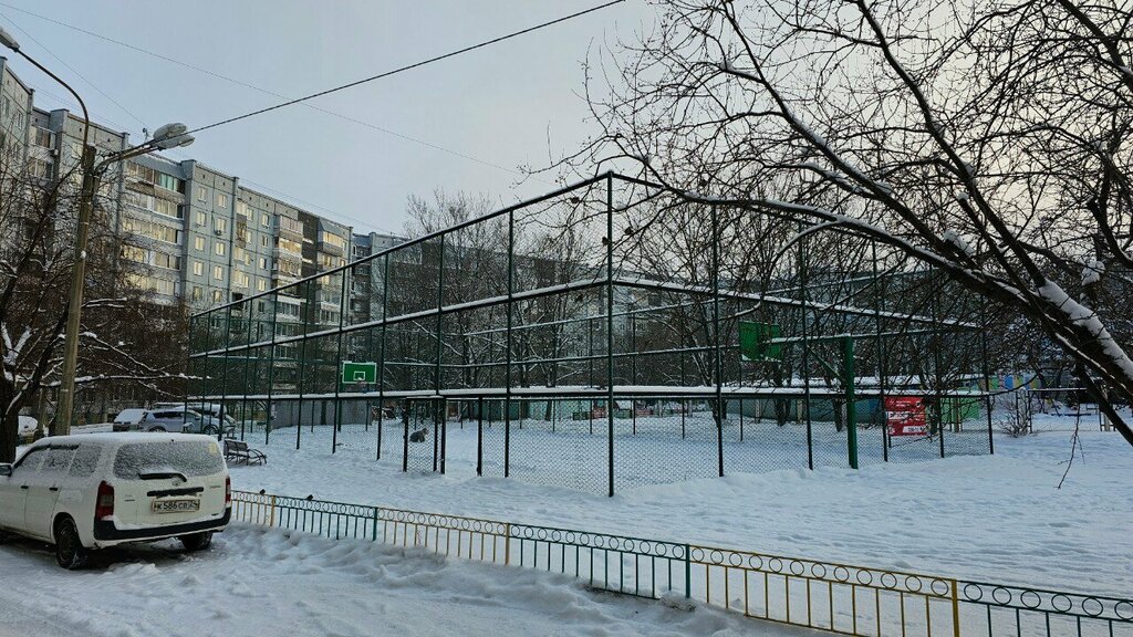Buz pateni pistleri Ice rink, Krasnoyarsk, foto