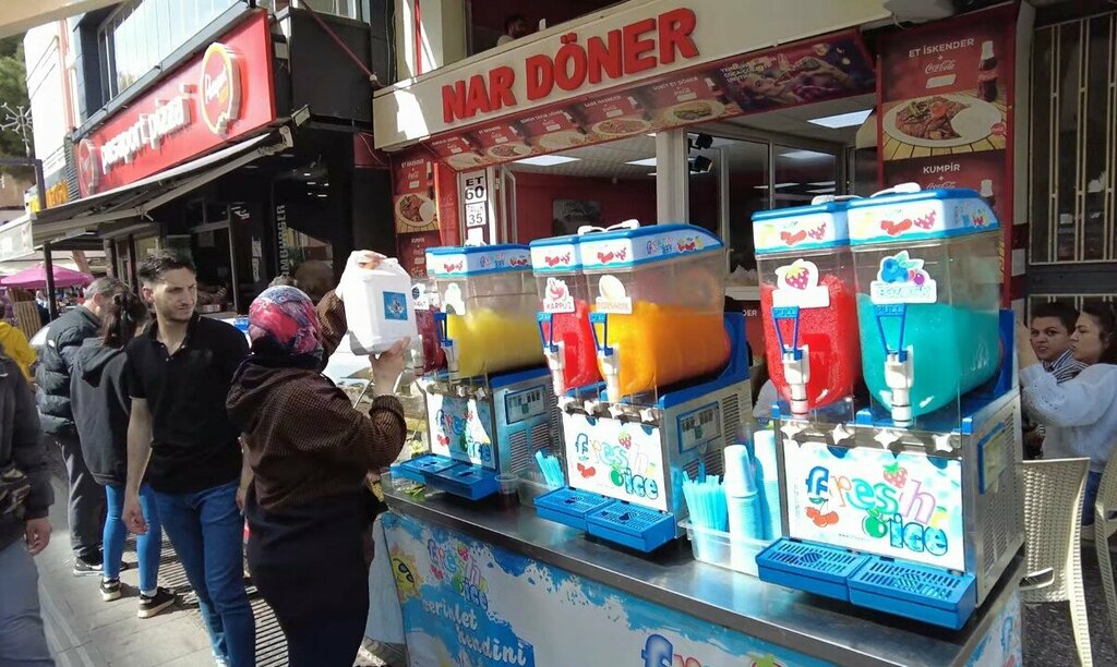 Fast food Nar Field, İzmir, foto