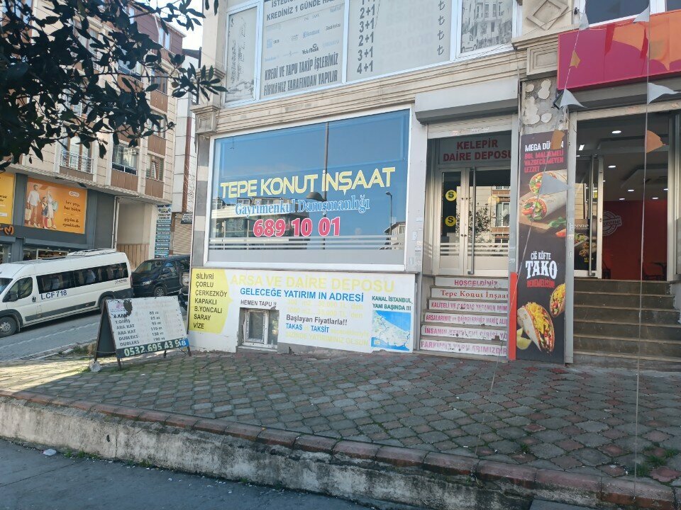 Emlak ofisi Tepe Konut, İstanbul, foto