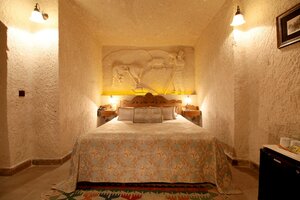 Miras Hotel (Nevşehir, Nevşehir Merkez, Uçhisar Beldesi, Yukarı Mah., Yılmaz Ünlü Sok., 20), otel  Nevşehir'den