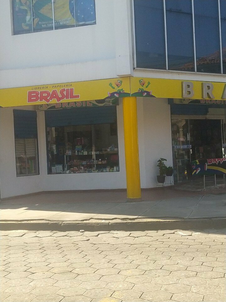 Kırtasiyeler Brasil, Santa‑Krus, foto