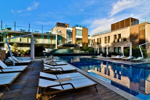 Hostellerie La Farandole (Provence-Alpes-Côte d'Azur, Var, Arrondissement de Toulon, Sanary-sur-Mer, Chemin de la Plage, 140), otel