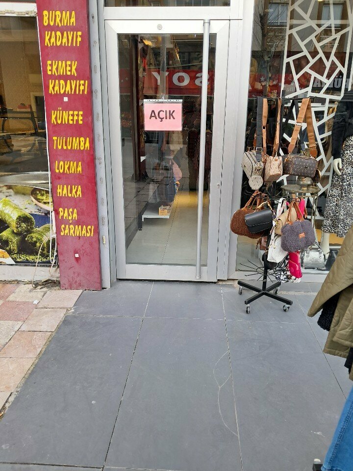 Giyim mağazası Parla Eşarp Çanta Giyim, Ankara, foto