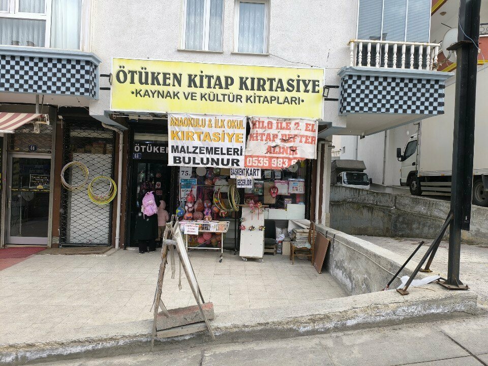 Kırtasiyeler Ötüken Kitap Kırtasiye, Ankara, foto