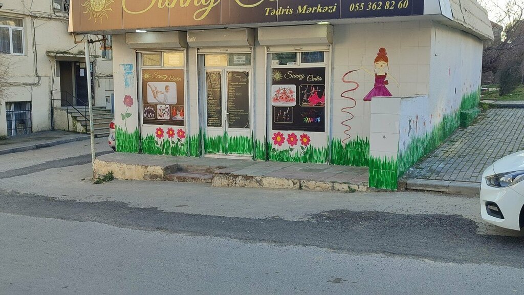 Bale okulları Sunny Center, Bakü, foto