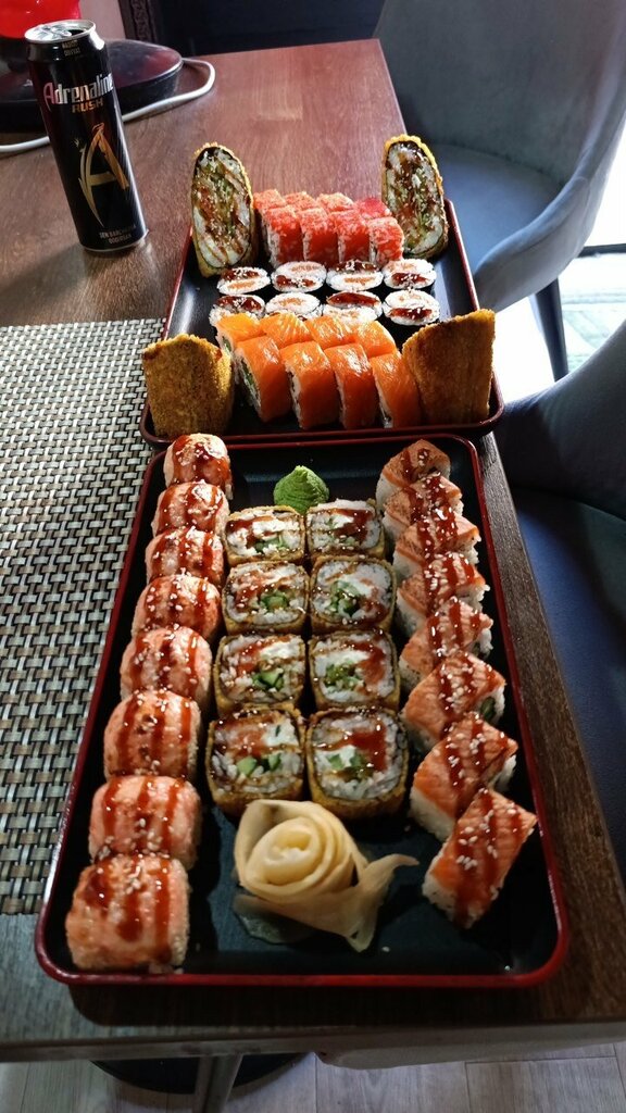 Suşi restoranı Azuka sushi, Semerkant, foto