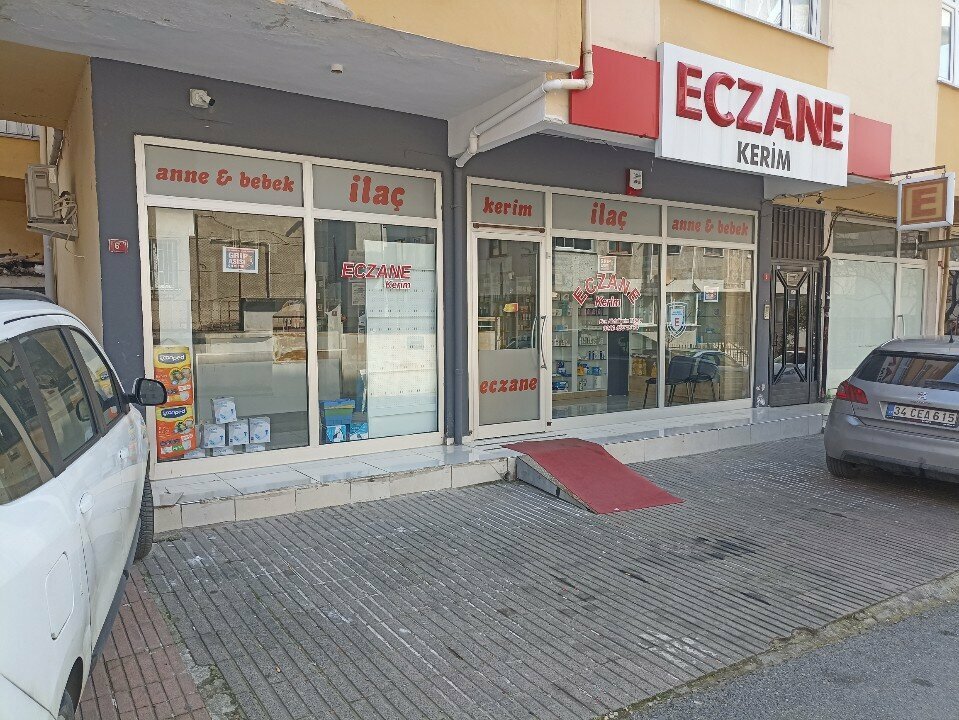 Eczaneler Kerim Eczanesi, İstanbul, foto
