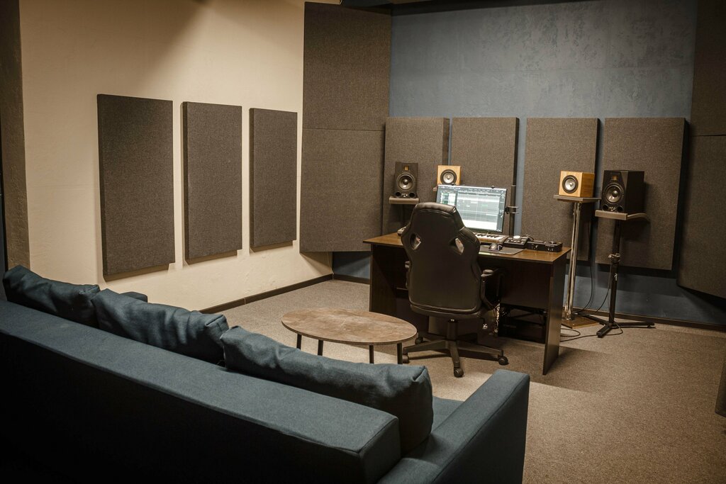 Ses kayıt stüdyoları Custom Studio, Perm, foto