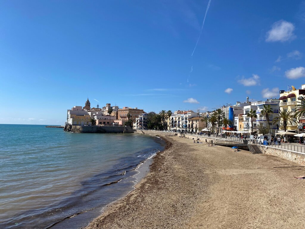 Plaj Playa de la Ribera, Katalonya, foto