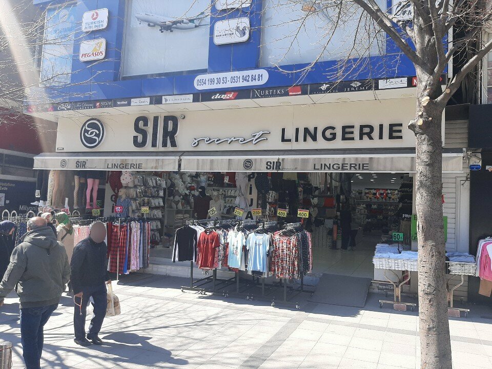 Giyim mağazası Sır Lıngerıe, İstanbul, foto