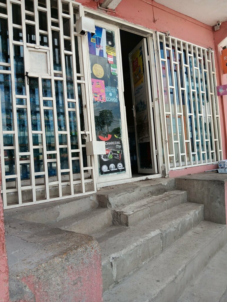 Alkollü içecekler Cantina, Loanda, foto