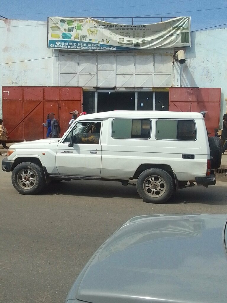 Büyük mağazalar Parafuso angola, Loanda, foto
