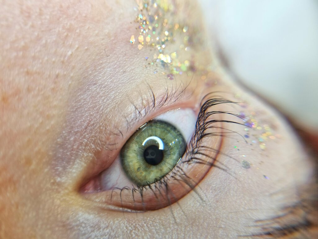 Kaş ve kirpik salonu EmovaLami, Vologda, foto