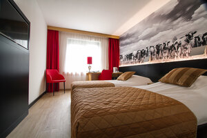 Bastion Hotel Leeuwarden (Friesland, Leeuwarden, Legedijk), otel  Leeuwarden'den