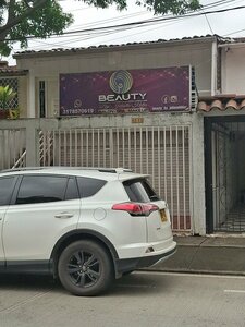 Beauty_by_Julianahiles (Valle del Cauca, Municipio de Santiago de Cali, Calle 16, 62-23), güzellik salonu  Cali'den
