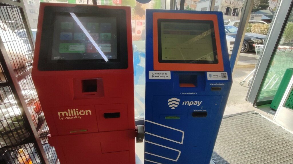 Ödeme terminali Milliön, Bakü, foto