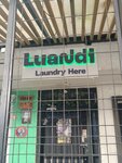 Luandi (Antioquia, Municipio de Medellín, Barrio de Manila, Carrera 43D, 11A-22), çamaşırhaneler