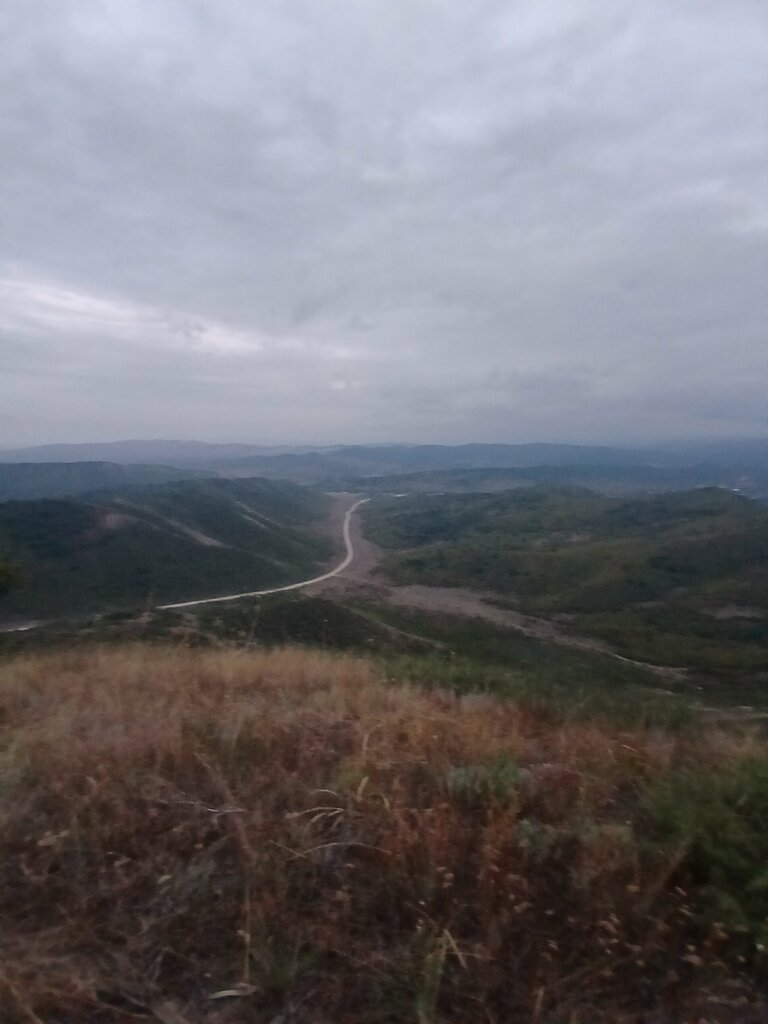 Dağ zirvesi Яшкент-Теки, Dağıstan, foto