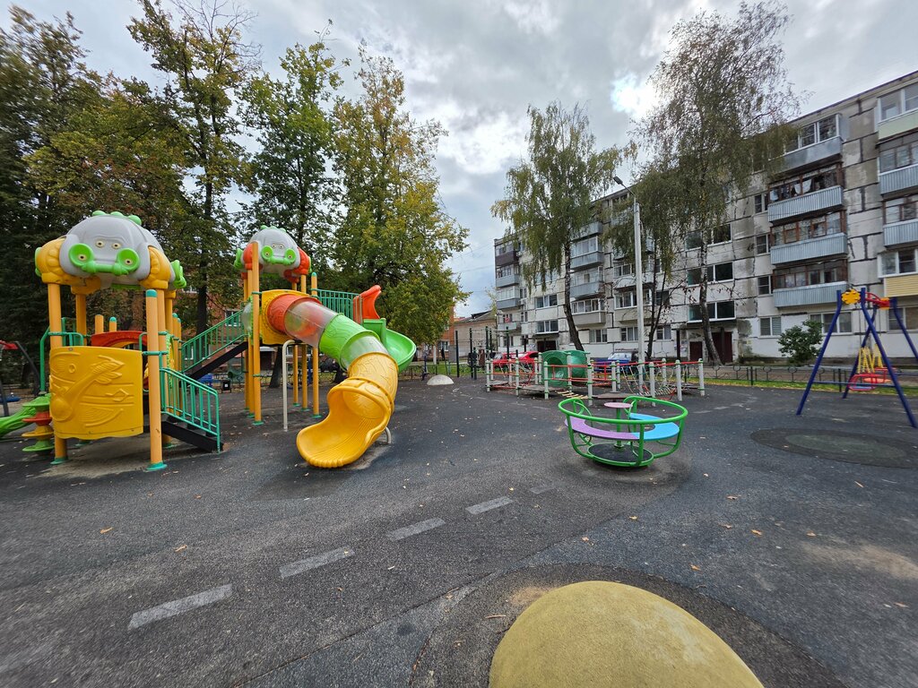 Oyun alanı Playground, Şatura, foto
