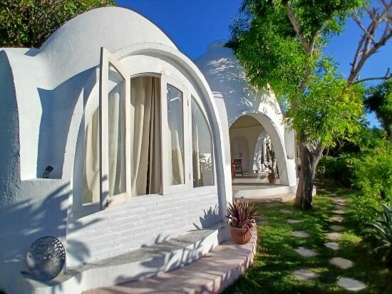 Otel Mentigi Bay Dome Villa, , foto