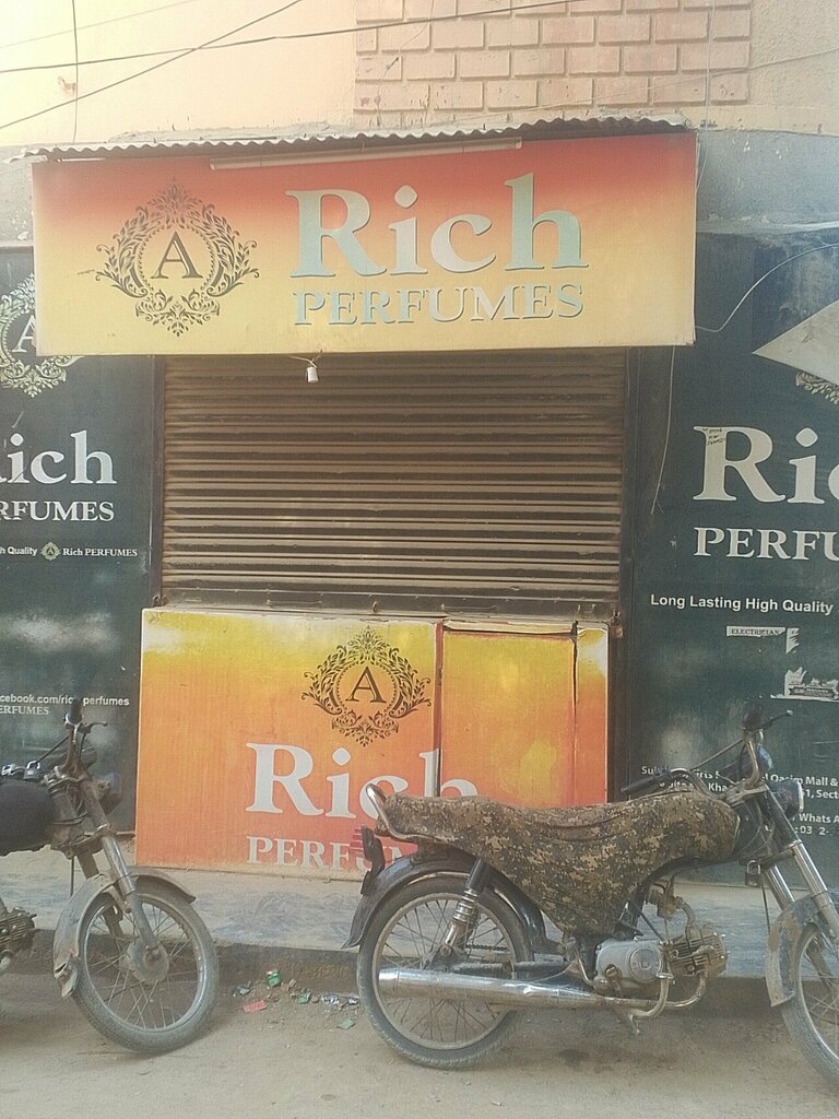Kozmetik ve parfümeri mağazaları Rich perfumes, Karaçi, foto