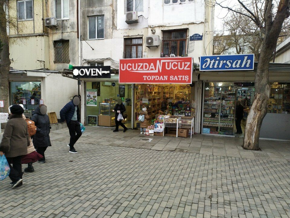 Giyim mağazası Ucuzluq, Bakü, foto