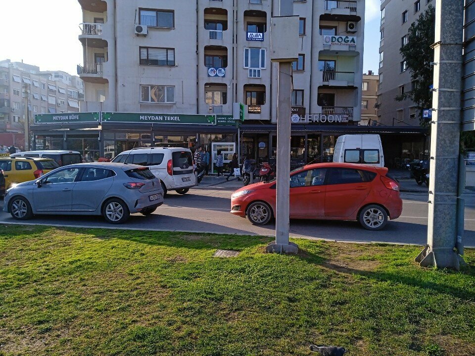 Kahve dükkanları Boyozcum Üçkuyular, İzmir, foto