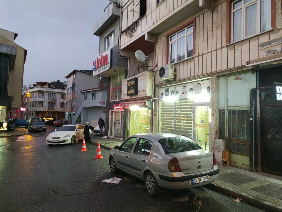 Kuaförler Hüseyin Erkek Kuaförü, İstanbul, foto