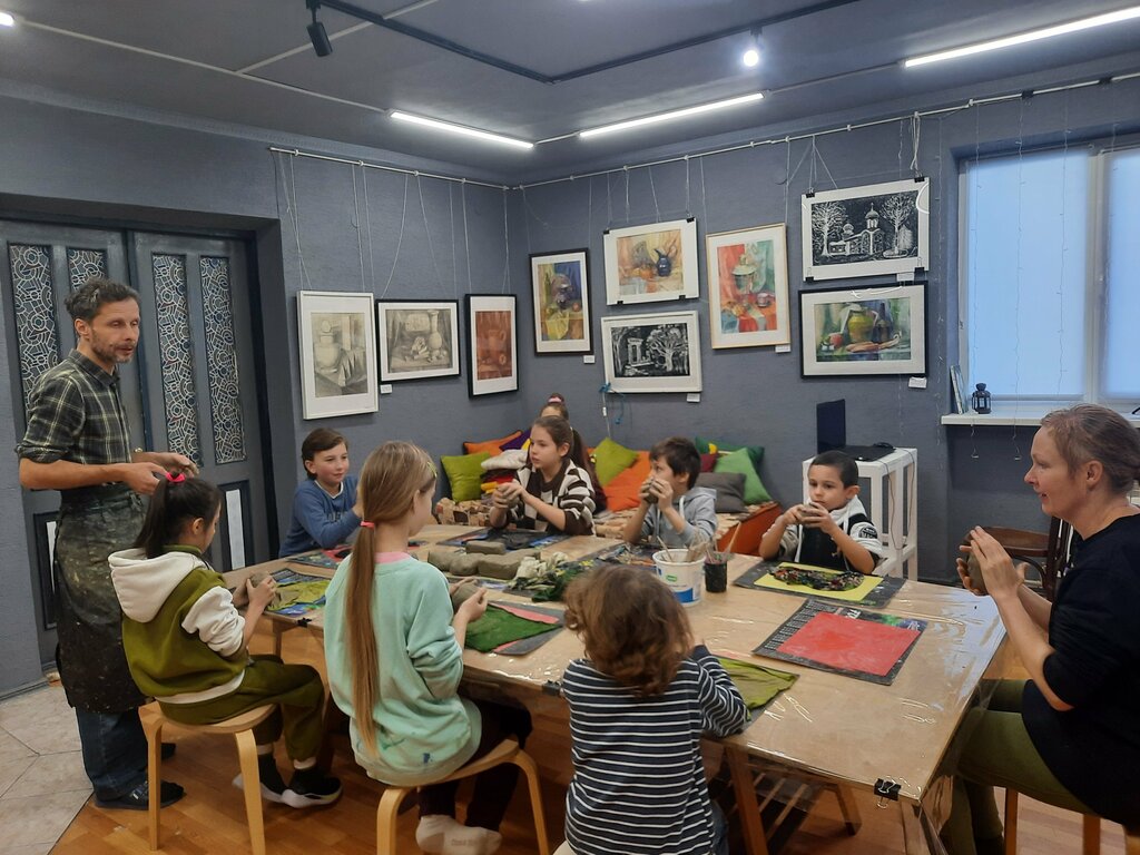 Sergi salonları, galeriler Фрэзи Грант, Bahçesaray, foto