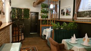 Skadarlija (ulitsa Timofeya Charkova No:81к2), restoran  Tiumen'den