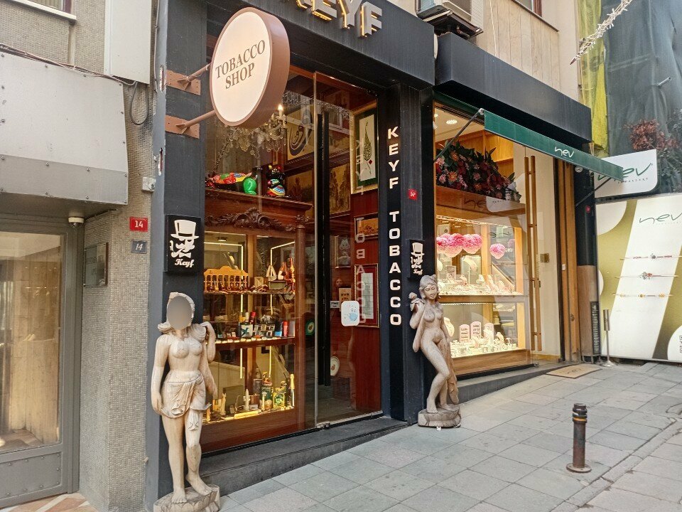 Tütün, sigara mağazaları Keyf Tobacco, İstanbul, foto