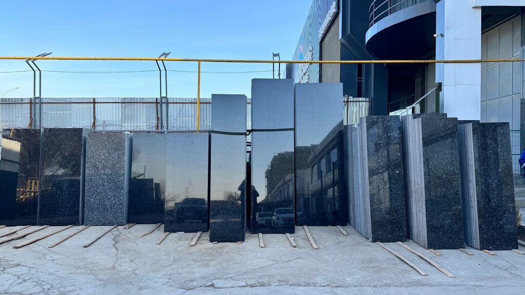 Taş ürünler ve yapılar Man Stone Granite, Taşkent, foto